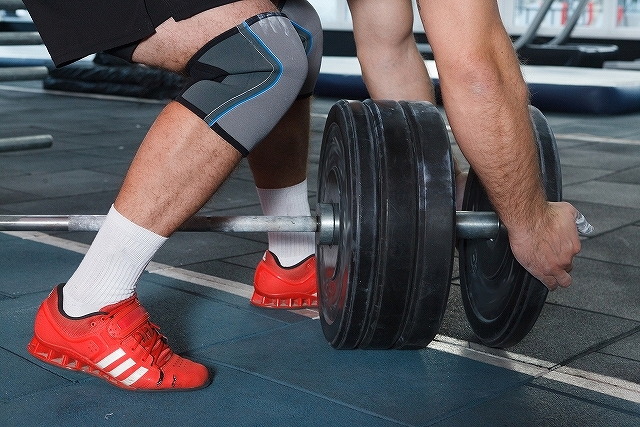 僧帽筋上部_バーベルシュラッグ | MUSCLE JACK